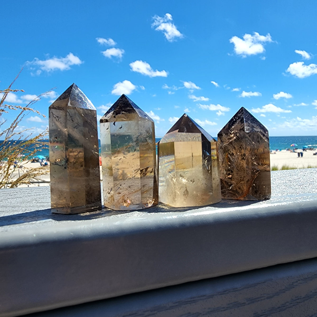 TOWERS & POINTS – Crystal Islands