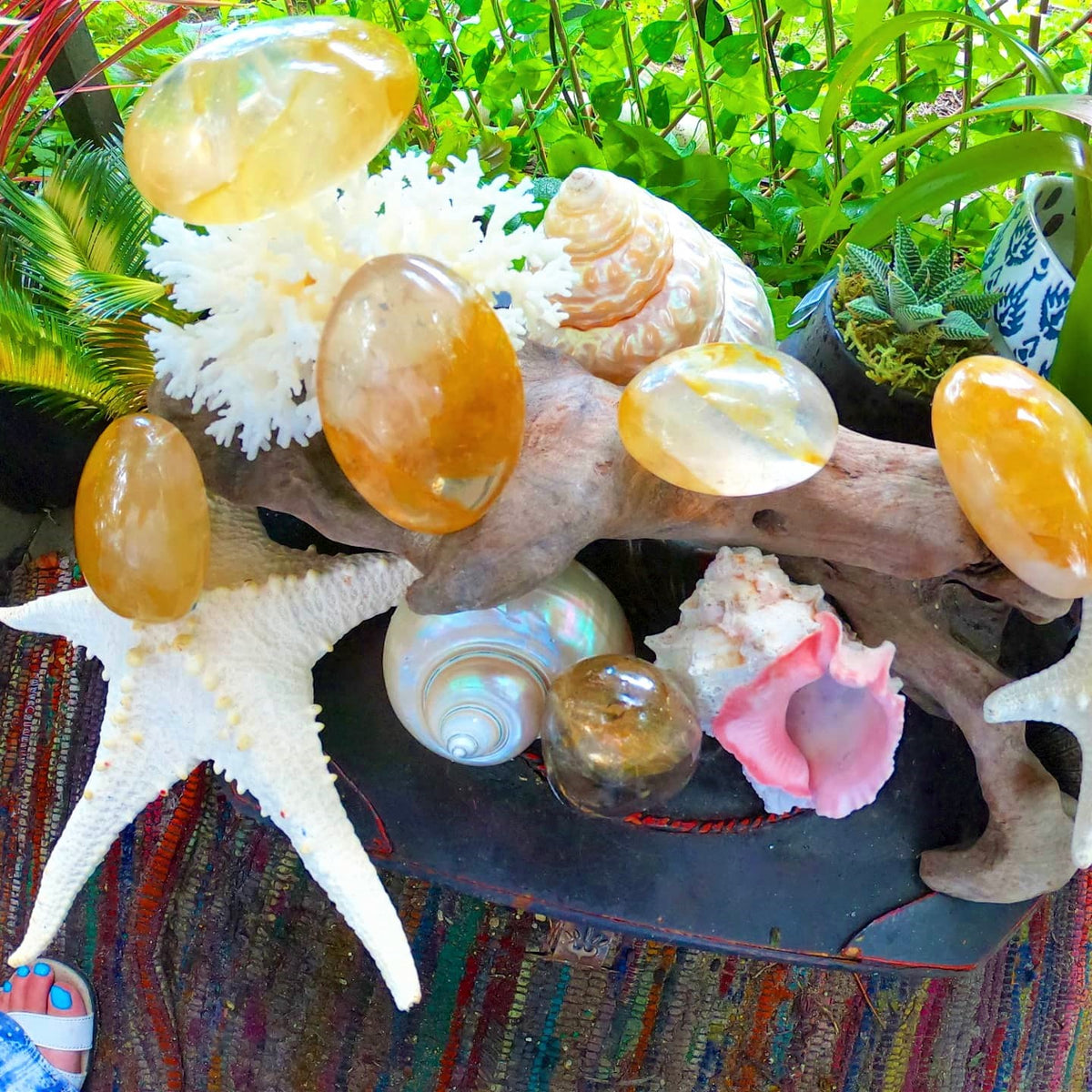 PAIN RELIEF – Crystal Islands