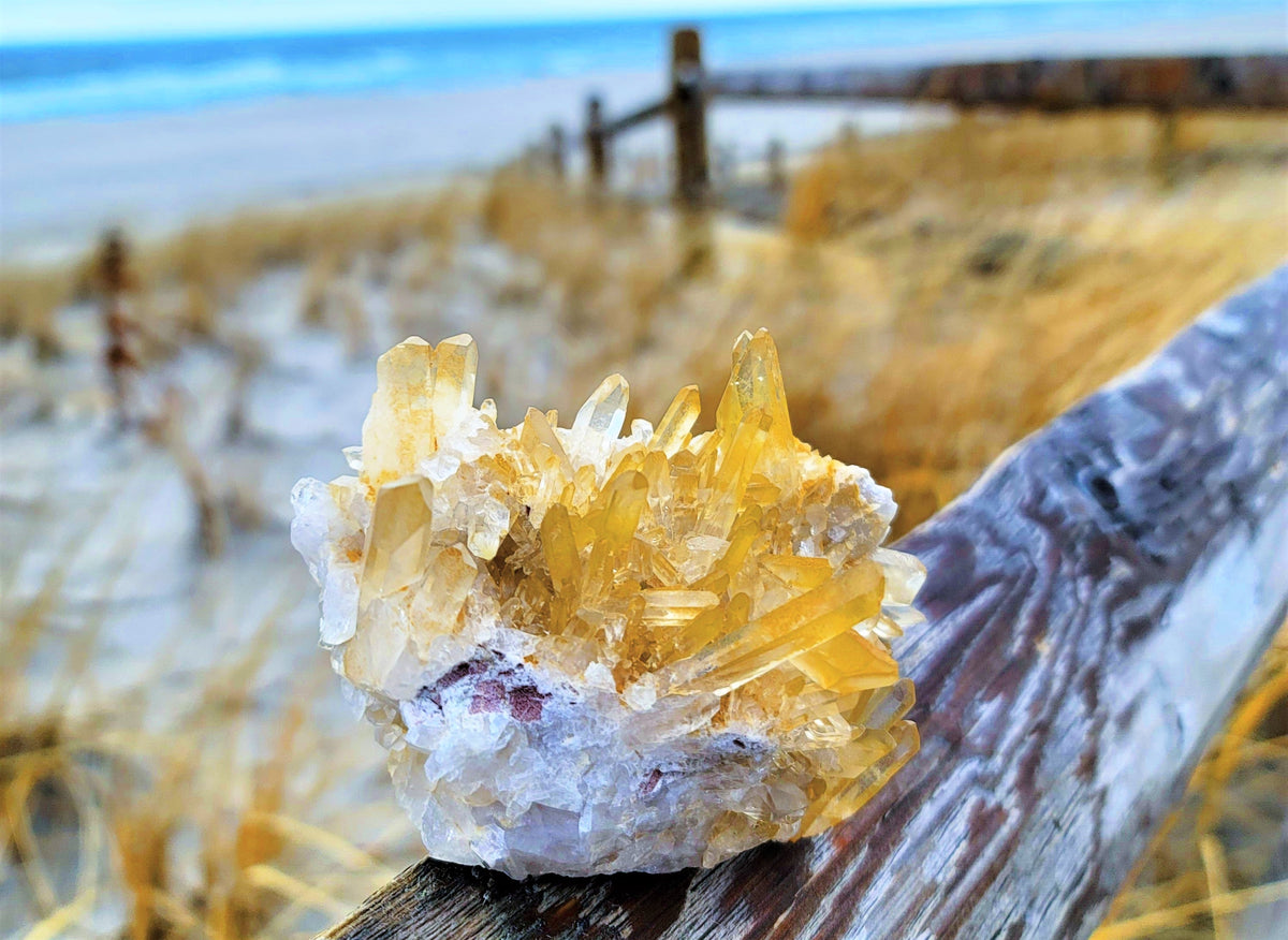 CLUSTERS – Crystal Islands
